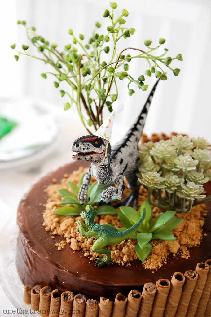 Velociraptor Birthday Party Cake - one that ran away